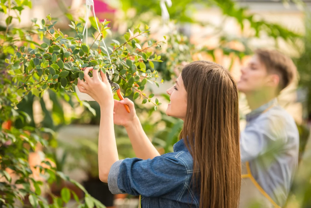 Horticulture vacancies - Charlie works